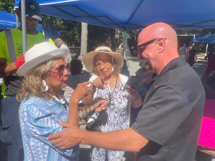 Former Mayor James Dodd Engages with Elders at Annual Senior Picnic ...